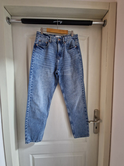 Mom fit farmerke visokog struka kao nove