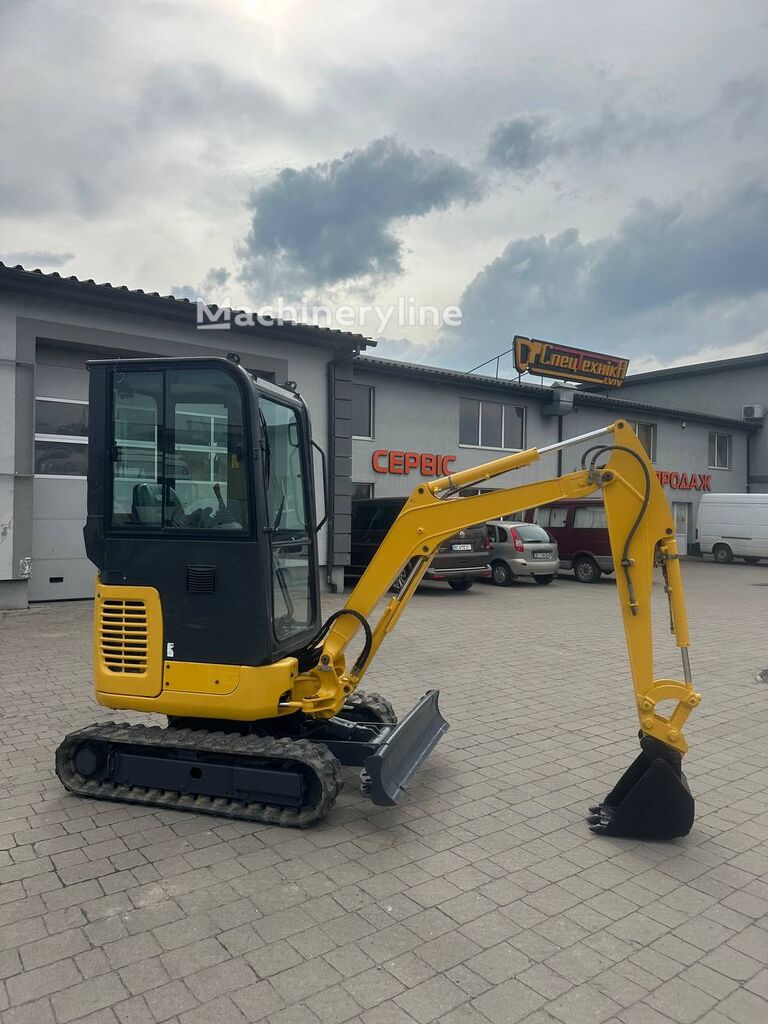Komatsu PC16 mini bager