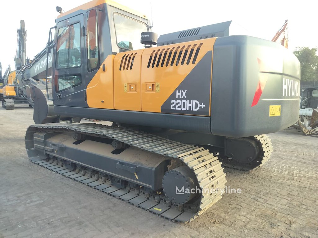 Novi Hyundai HX220 bager guseničar