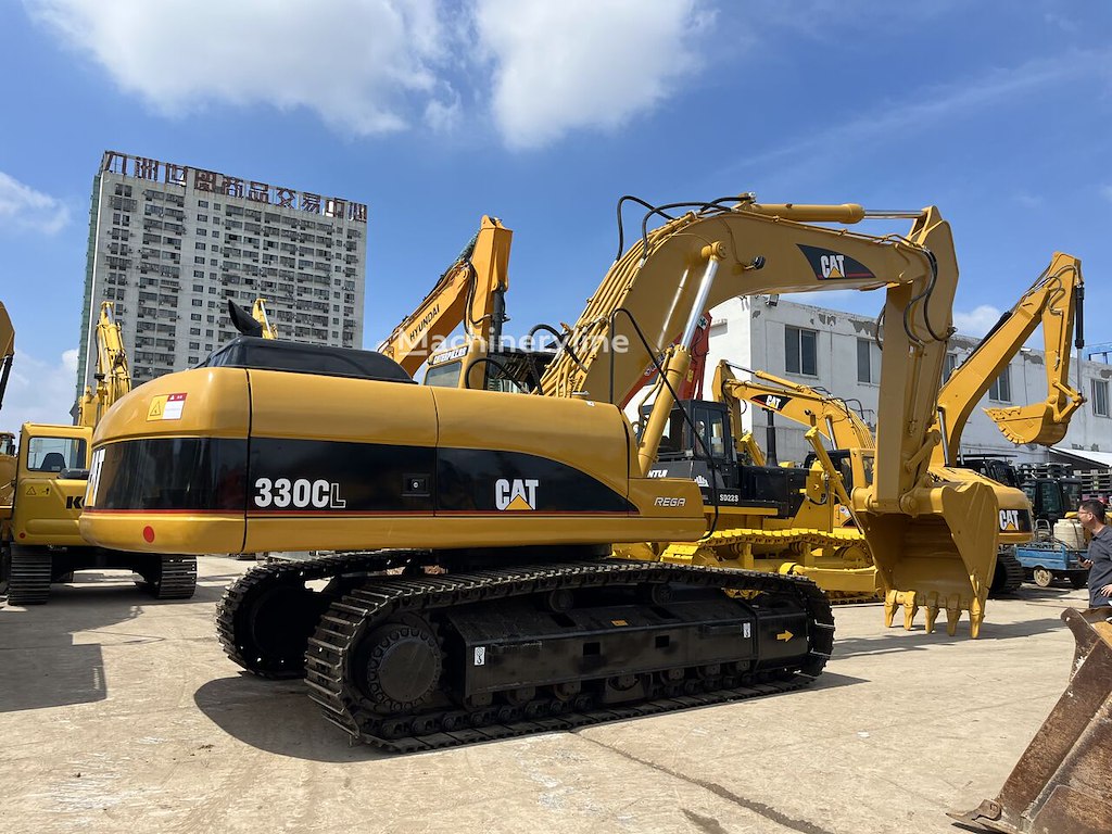 Caterpillar 330CL bager guseničar