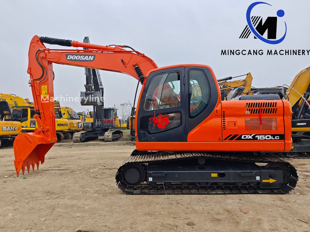 Doosan DX150 bager guseničar