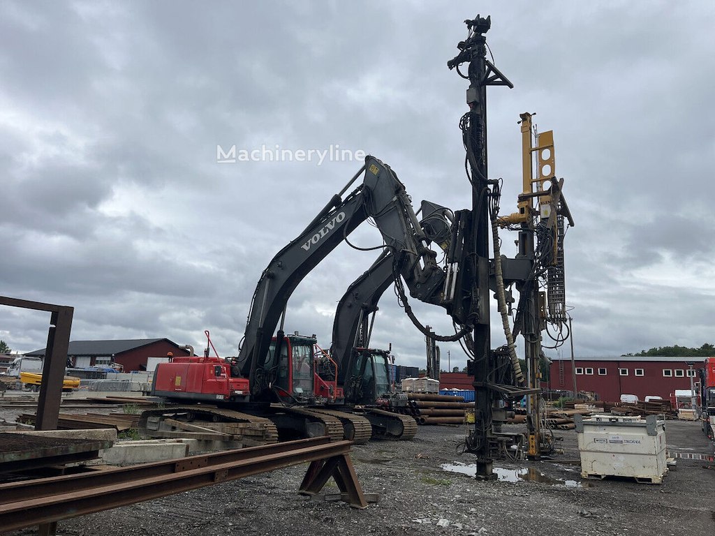 Volvo EC290 with SPD mašina za pobijanje šipova