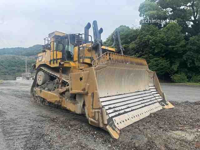 Caterpillar D10T buldožer