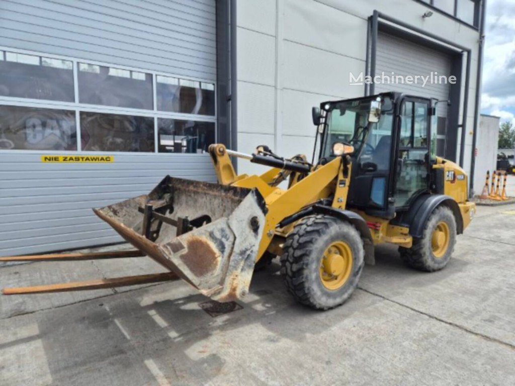 Caterpillar 906M prednji utovarivač