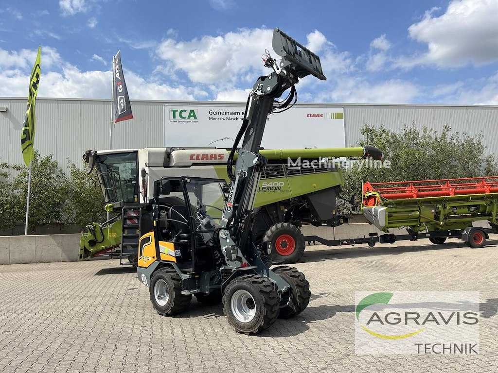 Giant G2700 E TELE teleskopski prednji utovarivač