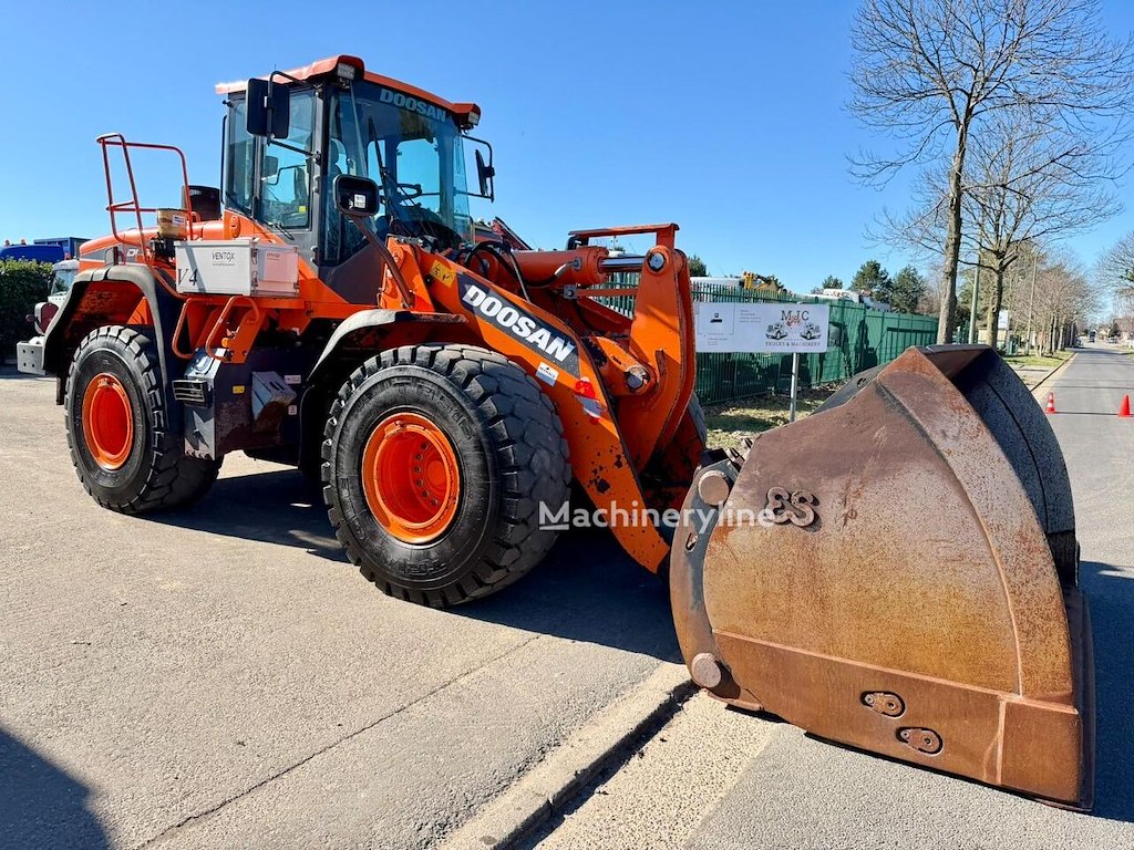 Doosan DL 300-5 - HOOGKIEPBAK / HIGH LIFT BUCKET - CAMERA - SCALE - PR prednji utovarivač
