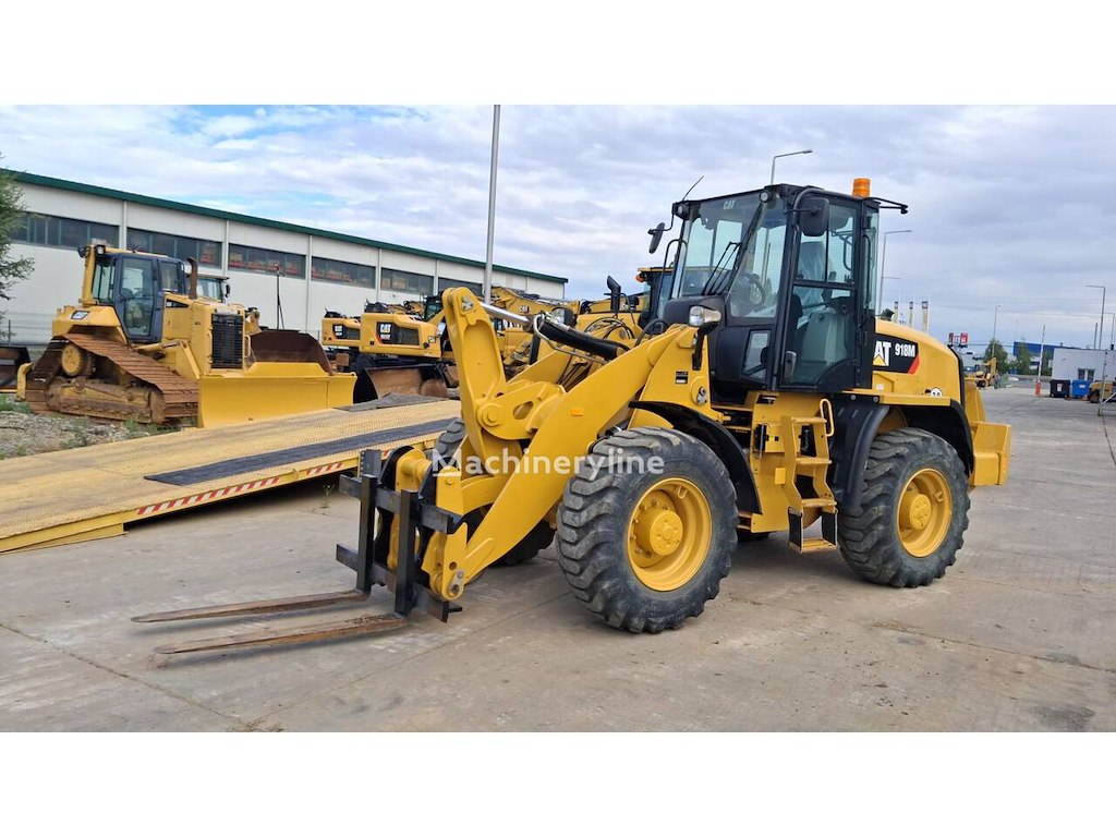 Caterpillar 918M prednji utovarivač