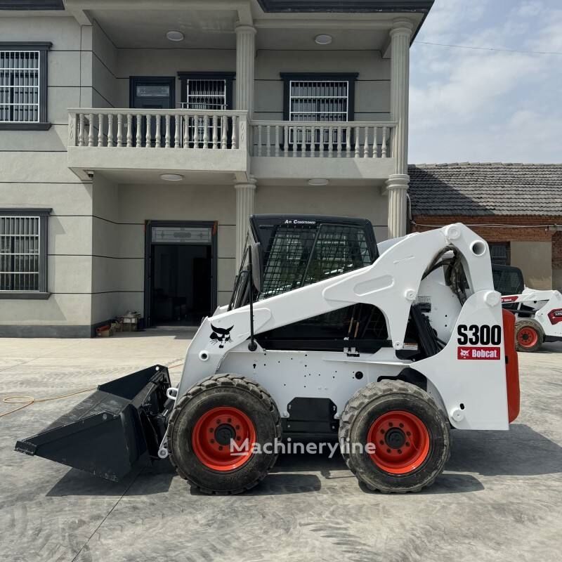 Bobcat S300 mini utovarivač