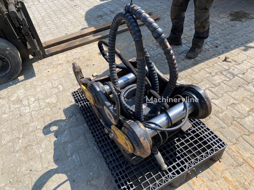 OilQuick OQ 70-55 brza spojnica za građevinske mašine
