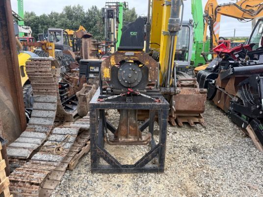 Malaguti PB401 P vibro ploča za bager