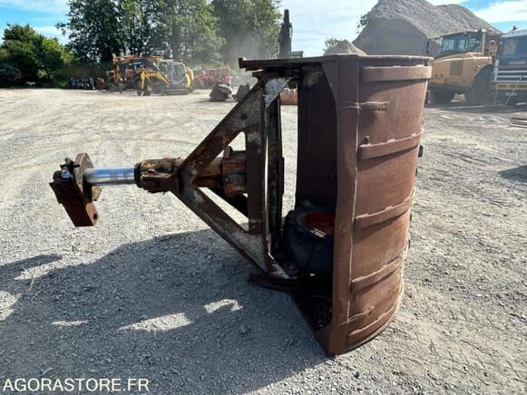 Prodaje se Benne preneuse grajfer na aukciji