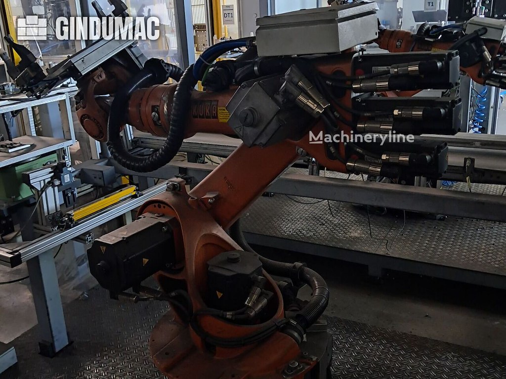 KUKA KR 16-2 mit KRC 4 industrijski robot