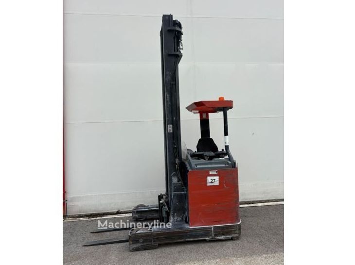 BT RRB3 regalni viljuškar