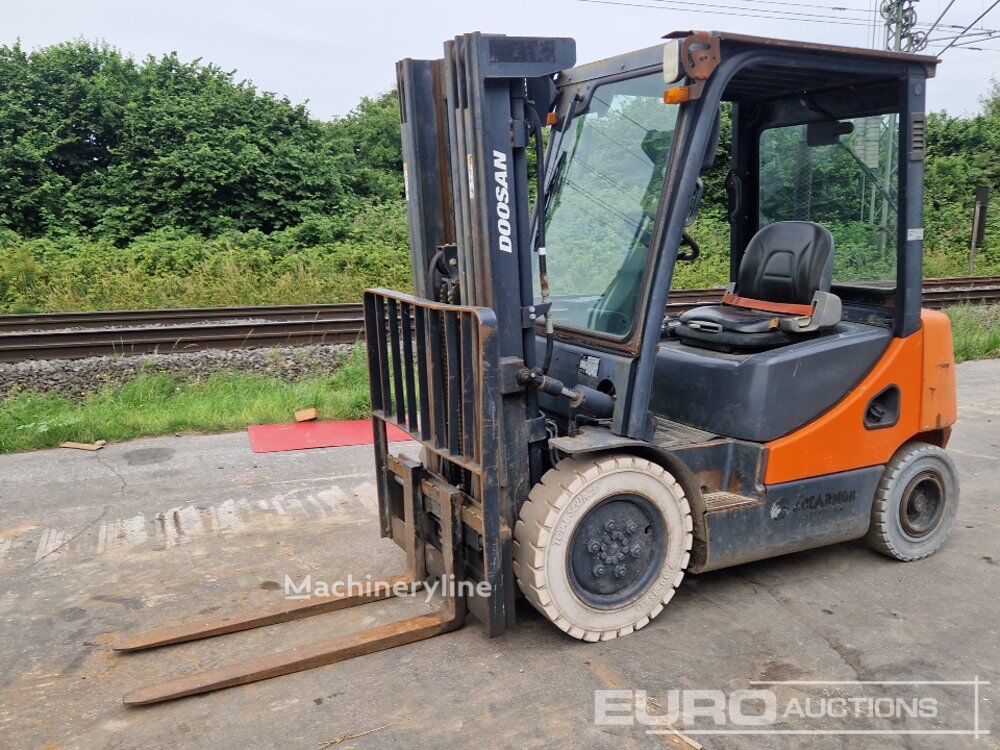 Prodaje se Doosan D25S-5 dizel viljuškar na aukciji