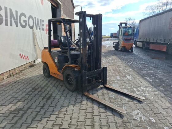Prodaje se Hangcha CPYD35-XH3F viljuškar na gas na aukciji
