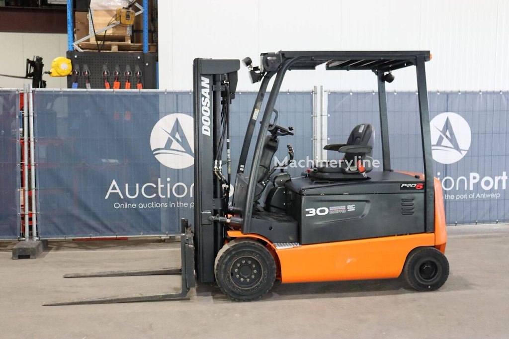 Prodaje se Doosan B30X-5 električni viljuškar na aukciji