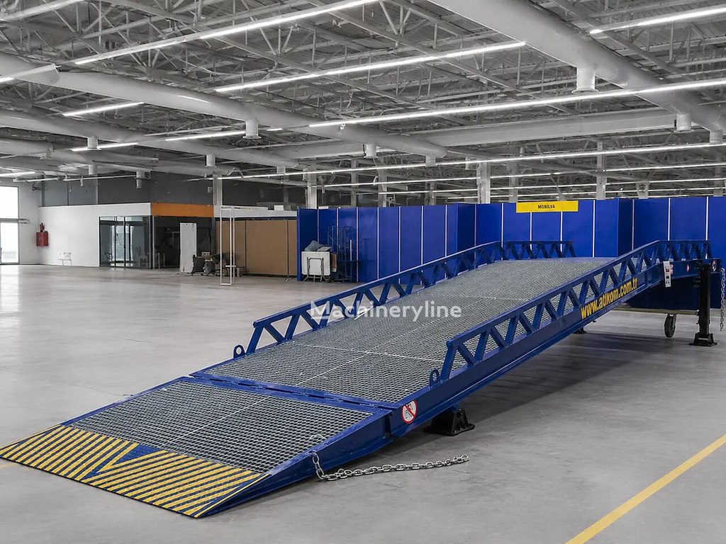 Nova Atkom MR-10 mobilna utovarna rampa
