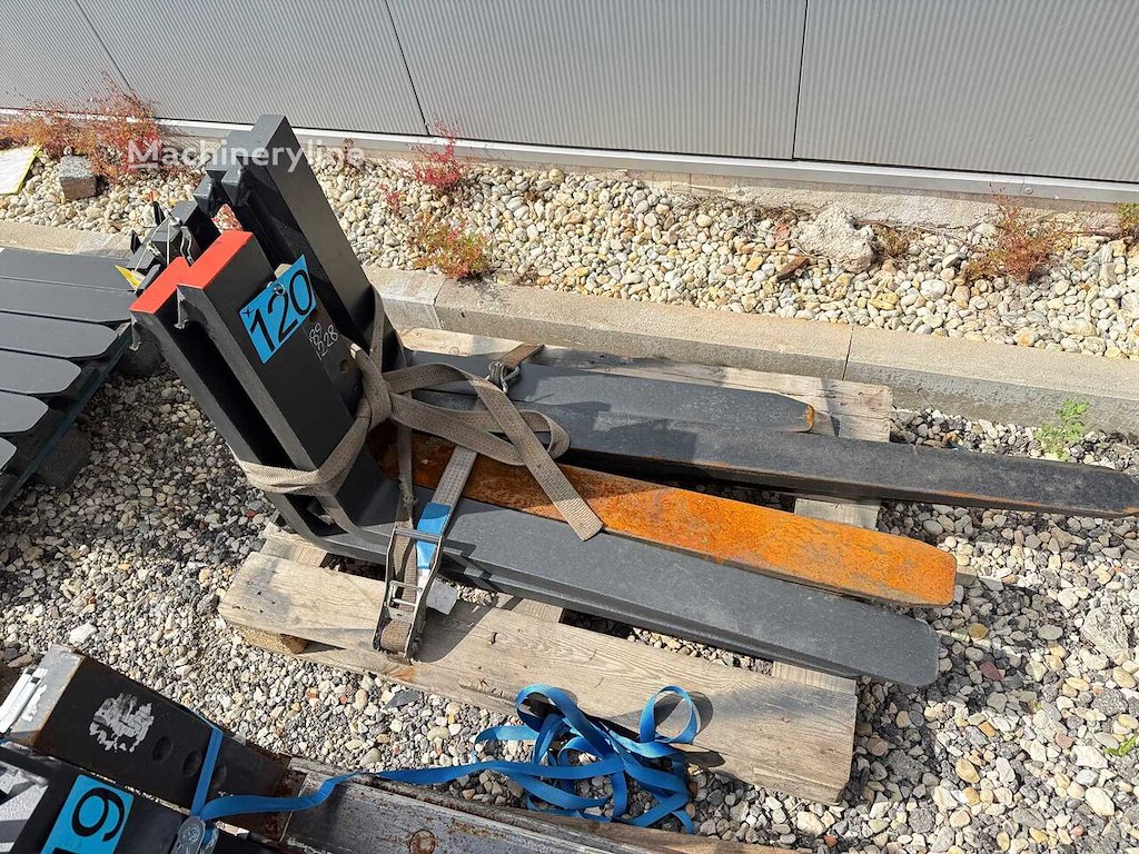 Prodaje se Vetter Cascade punjač akumulatora viljuškara na aukciji