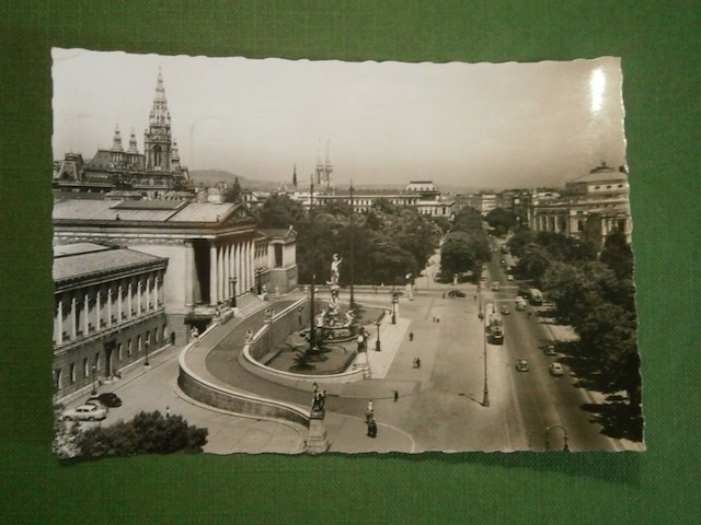 BEČ: PARLAMENT i GRADSKA VEĆNICA PUTOVALA 1964.