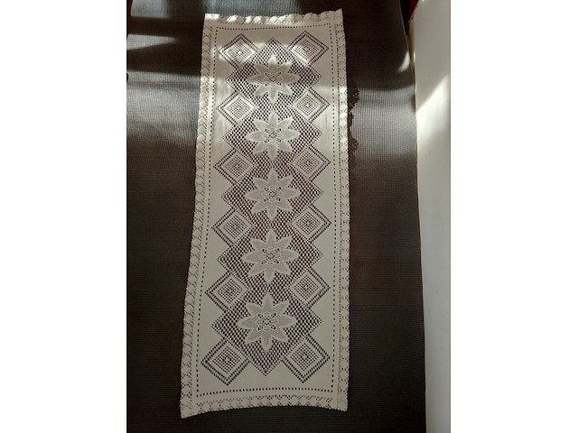 Stolnjak mali 34x89