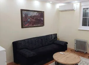 Izdavanje Stan - Beograd, Zvezdara: Lion