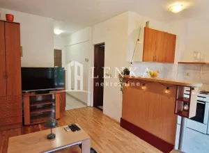 Izdavanje Stan - Beograd, Rakovica: Kneževac
