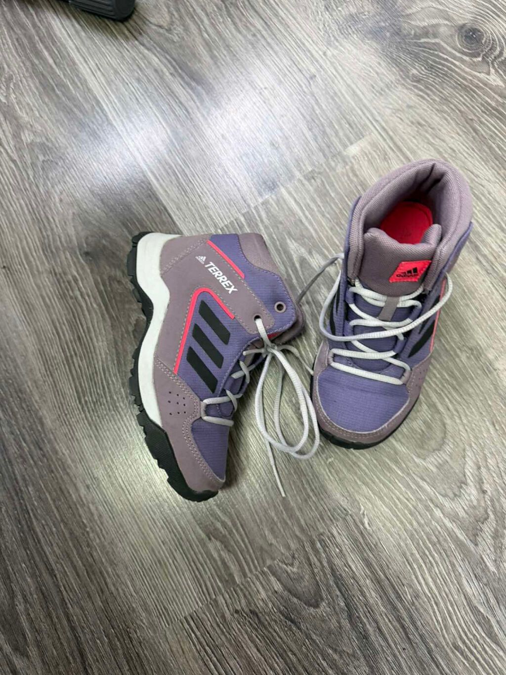 Adidas terrex cipelice za devojčice, veličine 30