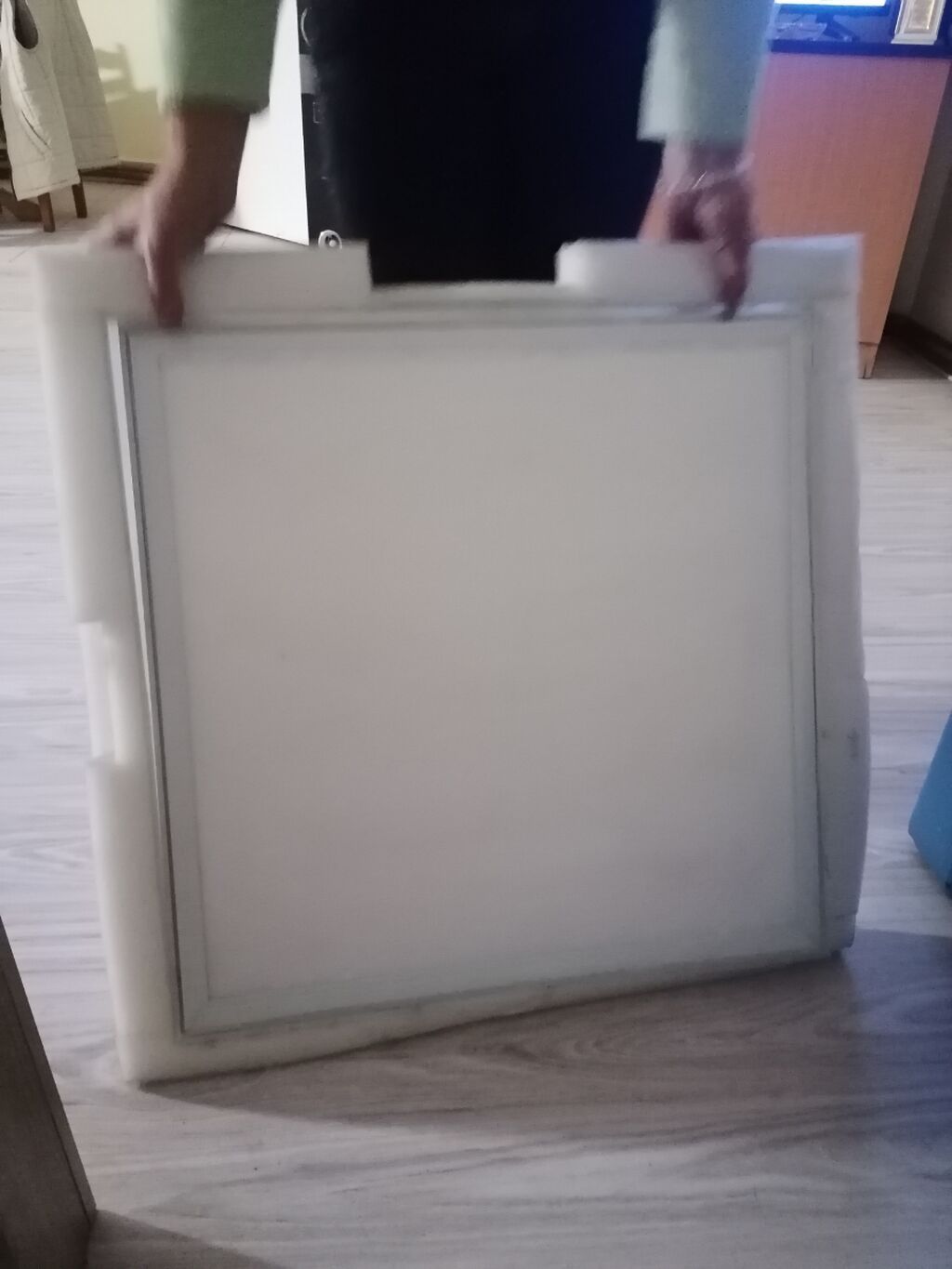 LED panel svetiljka za ugradni plafon - Tip: tanki kvadratni LED