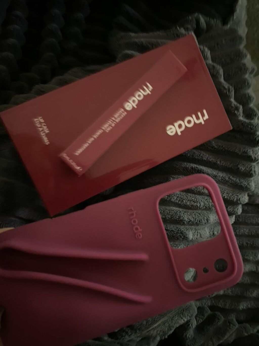 Rhode Lip Case – Raspberry Jelly - Funkcionalna zaštitna futrola za