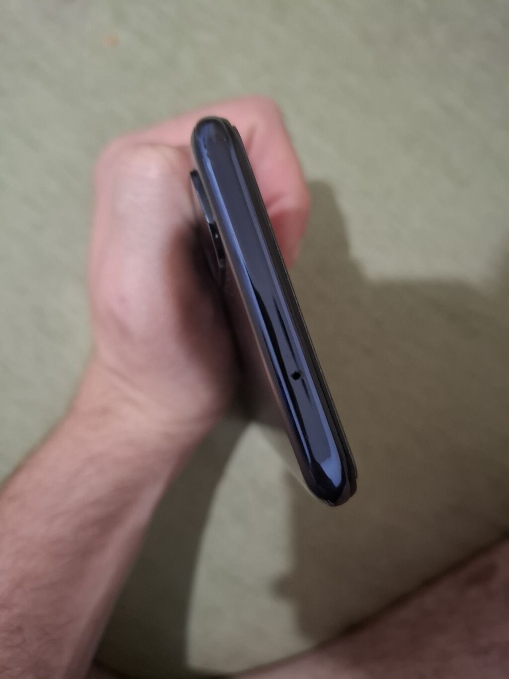 OnePlus pametni telefon (model iz serije Nord N10/N100 – tamnosiva