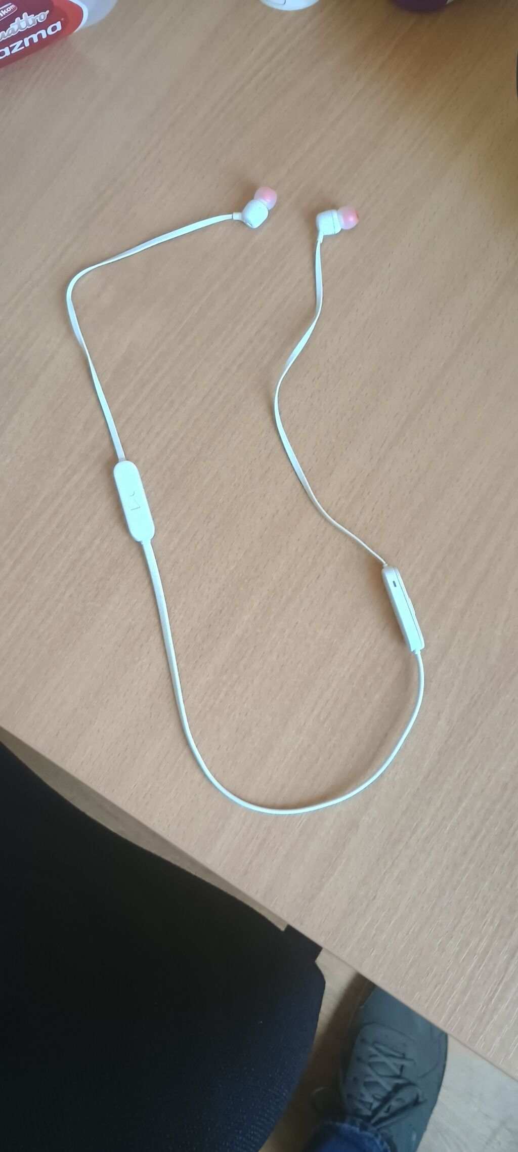 Bluetooth bežične in-ear slušalice sa trakom iza vrata - Tip: bežične