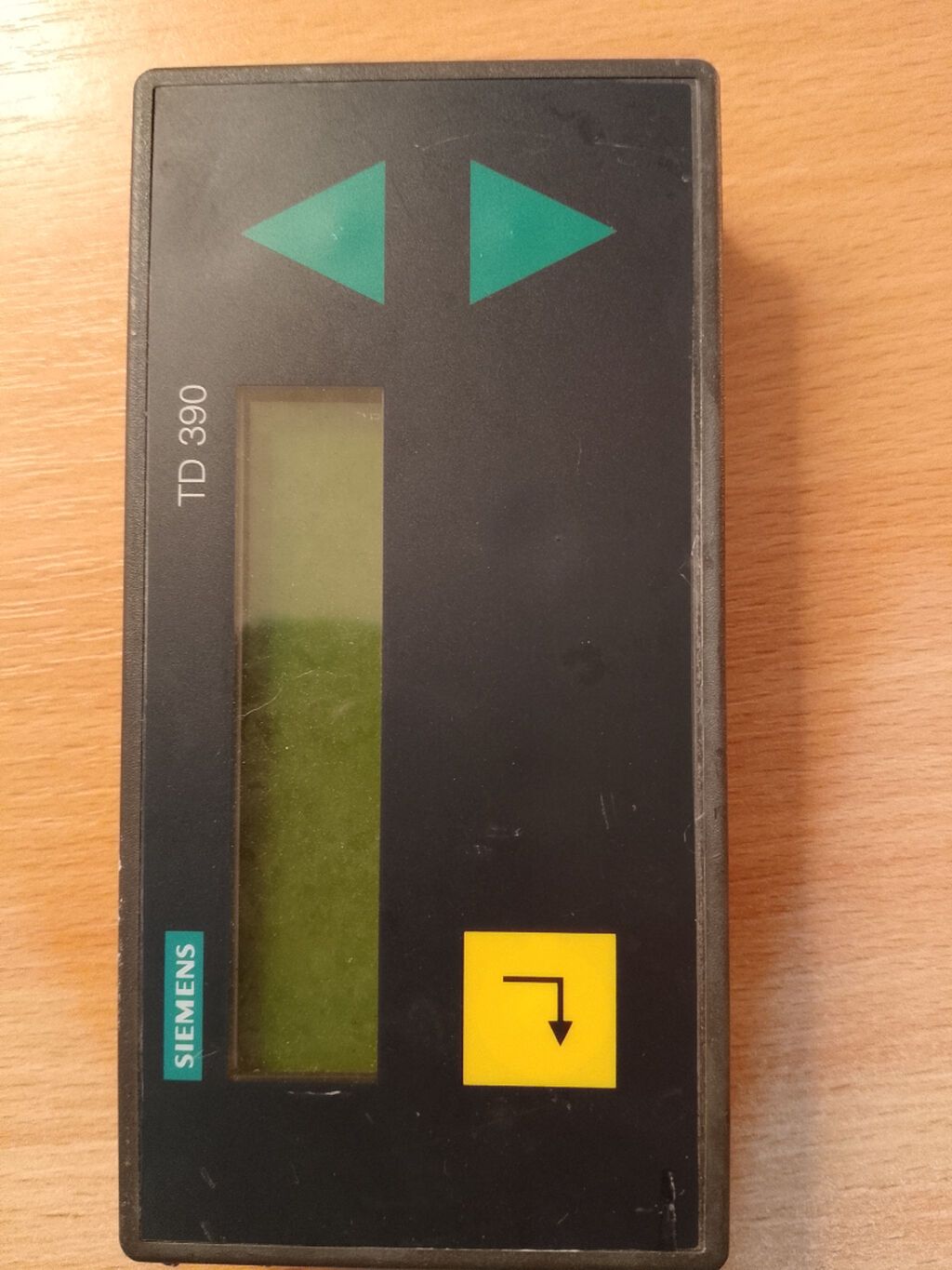 Siemens TD 390 – tekstualni displej/terminal za PLC - Model: TD 390