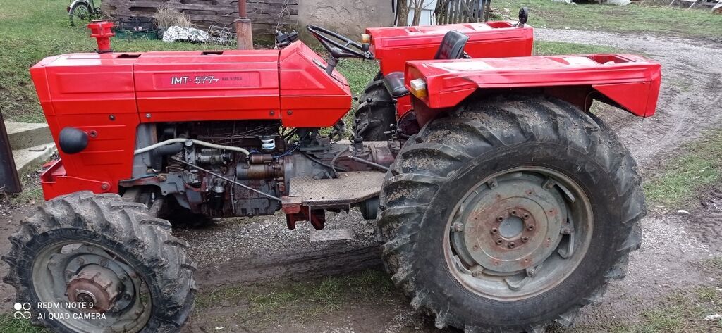IMT 577 U ODLICNOM STANJU. GUME NOVE MENJAC 5 BRZINA, SUVO