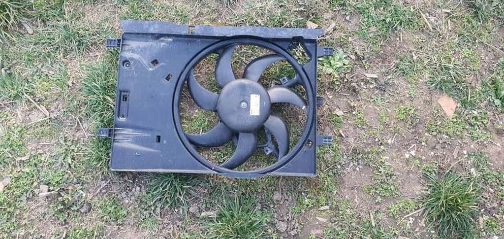 PRSA VENTILATOR ZA OPEL CORSA E | olep corsa E vezni lim prsa