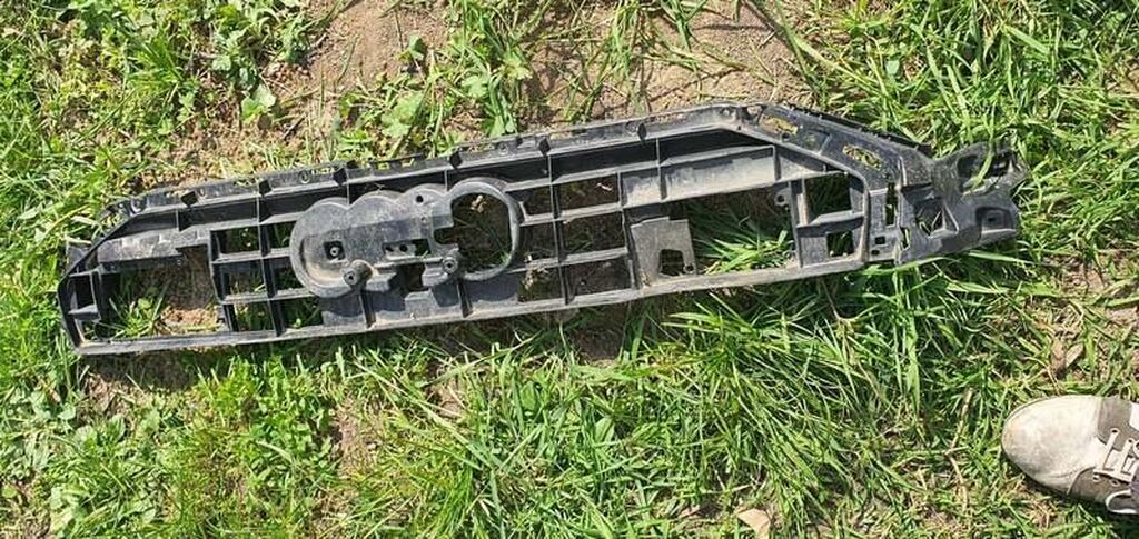 UNUTRAŠNJA MASKA C8 ZA AUDI A6 | Audi a6 maska 4K0 807 233 A