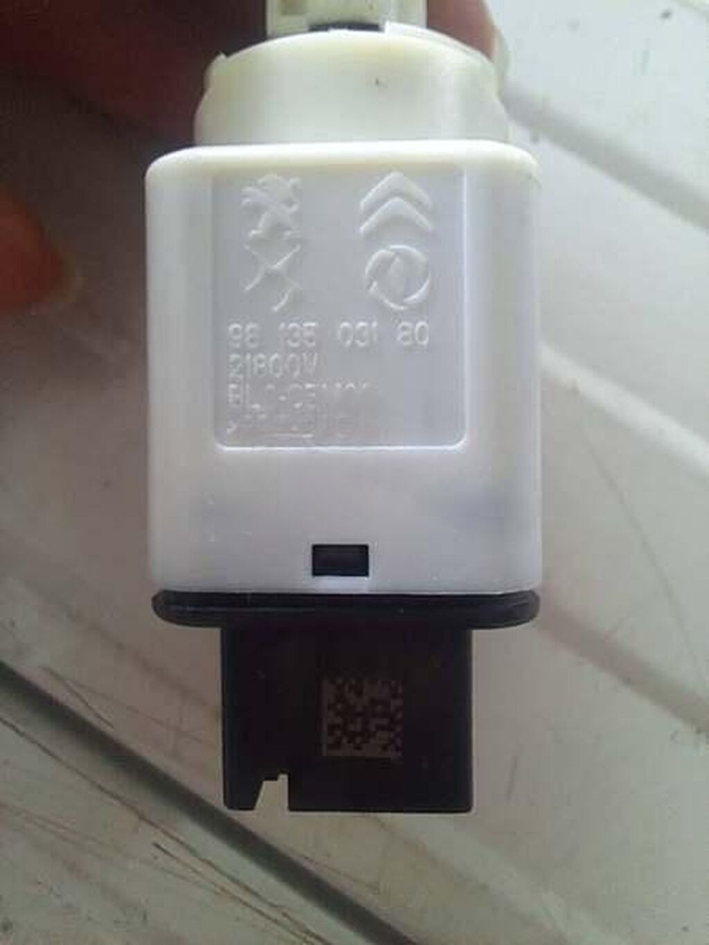 SENZOR PAPUCICE KOCNICE ZA PEUGEOT 508, 2008, 3008 . OD 2016. DO