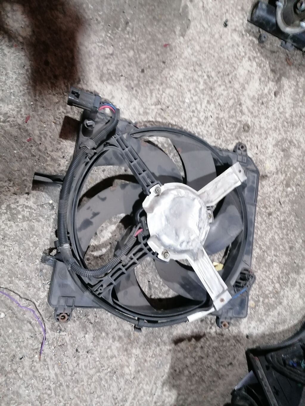 Ventilator hladnjaka – Fiat Multipla Opis: -