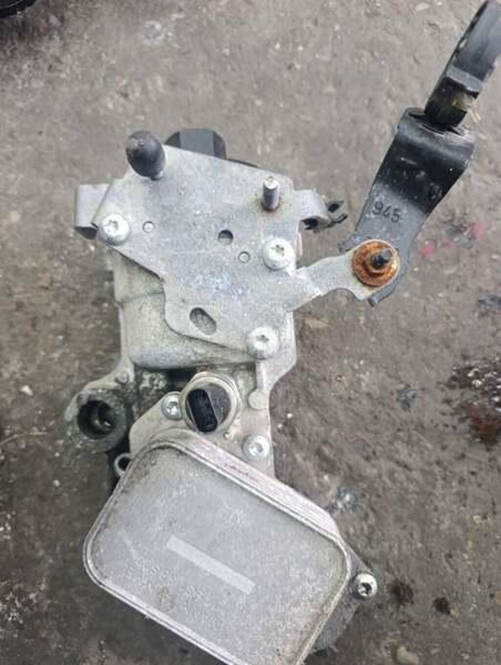 KUCISTE FILTERA ULJA 1,5BLUHDI ZA PEUGEOT 208, 308, 508 . OD 2018