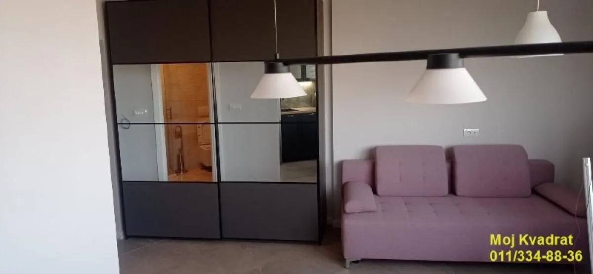Izdavanje, garsonjera, 28m², Savski Venac, Beograd