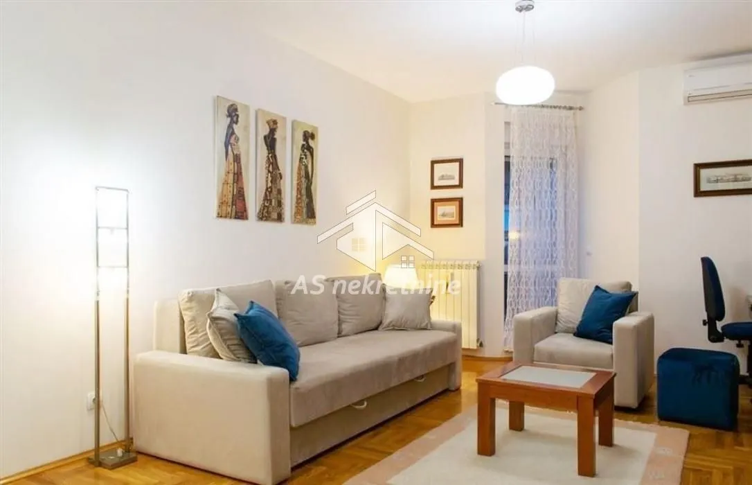 Izdavanje, dvosoban stan, 52m², Savski Venac, Beograd