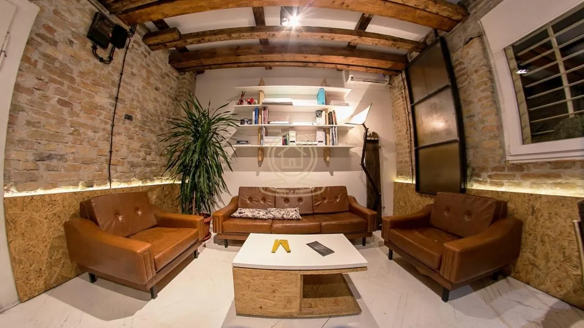 Izdavanje, poslovni prostor, 60m², Savski Venac, Beograd