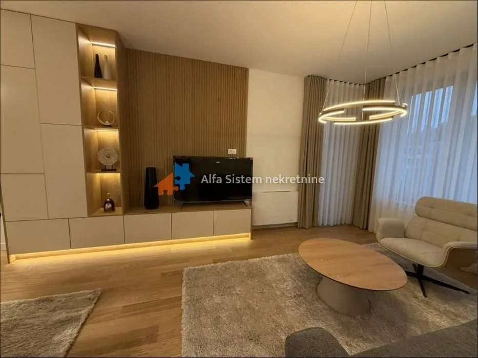 Izdavanje, dvosoban stan, 56m², Banovo Brdo, Beograd