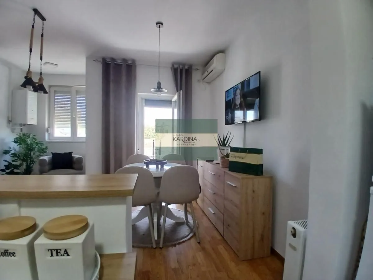 Prodaja, garsonjera, 27m², Centar, Jagodina