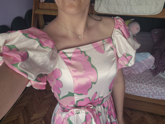 Predivna duga haljina