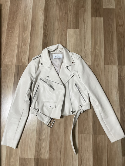 Stradivarius kozna jakna S/M