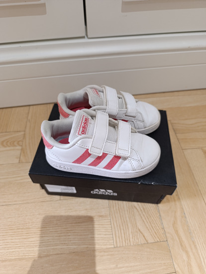 Adidas patike za devojcice