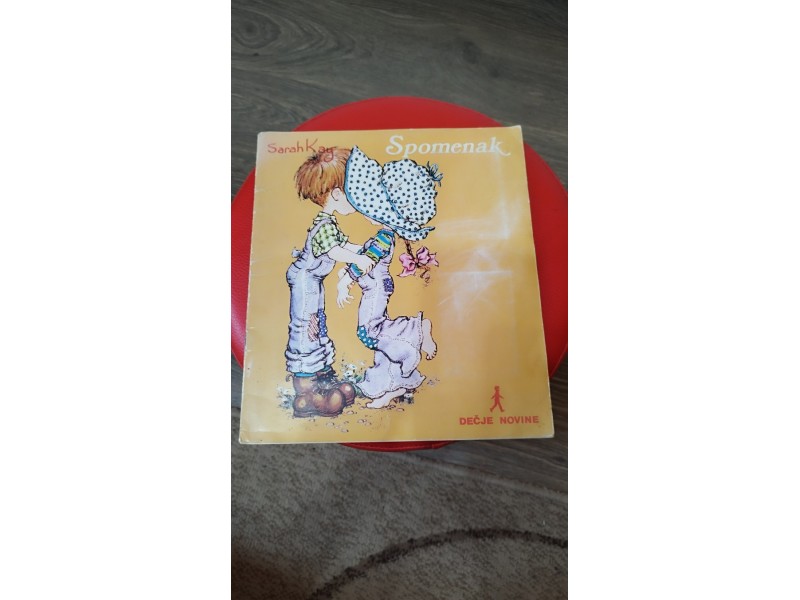 Album Spomenak Sarah Kay popunjen