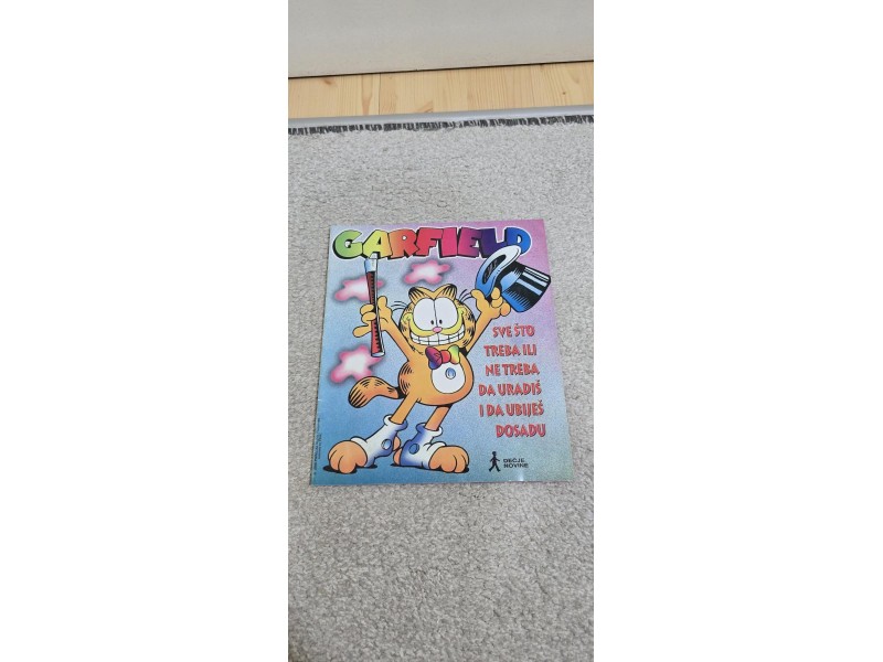 Garfild stari album ( nedostaju 3 sličice (
