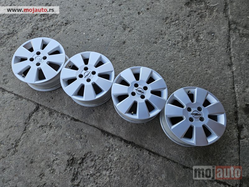 AluFelne 15Coli 4x100 Opel kao nove odlicne