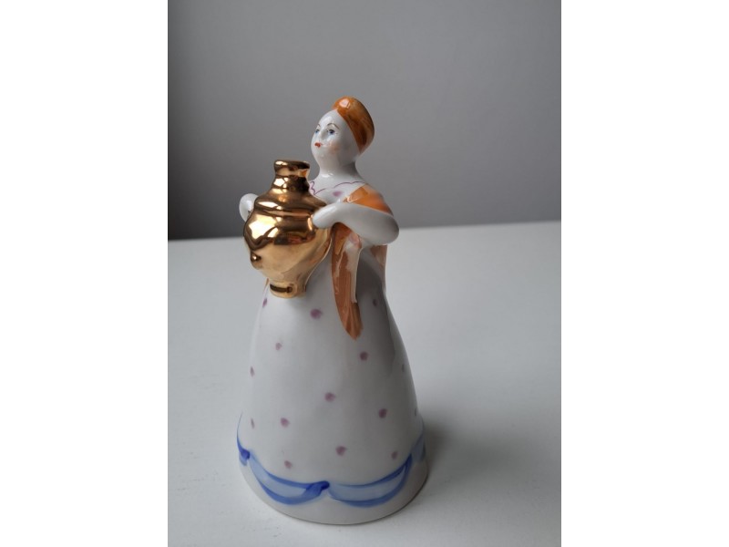 Dulevo porcelan figura - Žena sa samovarom "Kupčiha"